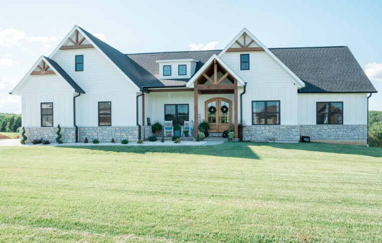 33 Gorgeous Suburban Houses (Ideas You’ll Love)