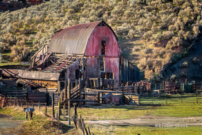 23 Old Barn Pictures (Rustic and Abandoned Pole Barns) - Love Home Designs