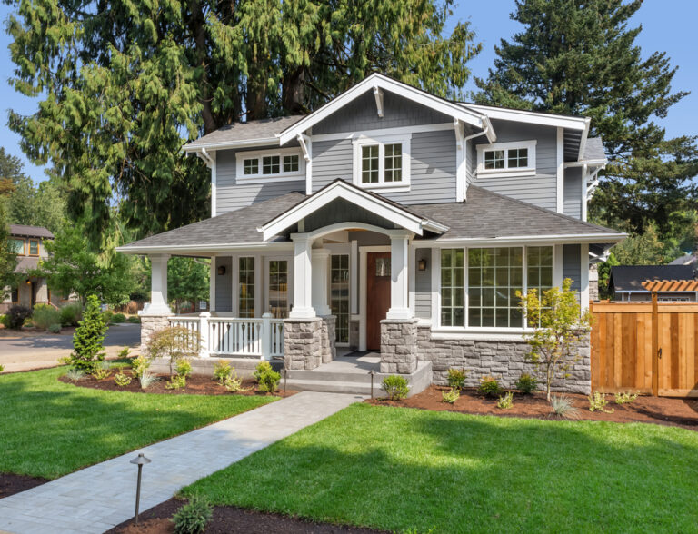 33 Gorgeous Suburban Houses (Ideas You’ll Love)