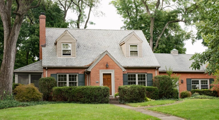19 Paint Colors That Compliment Red Brick - Love Home Designs