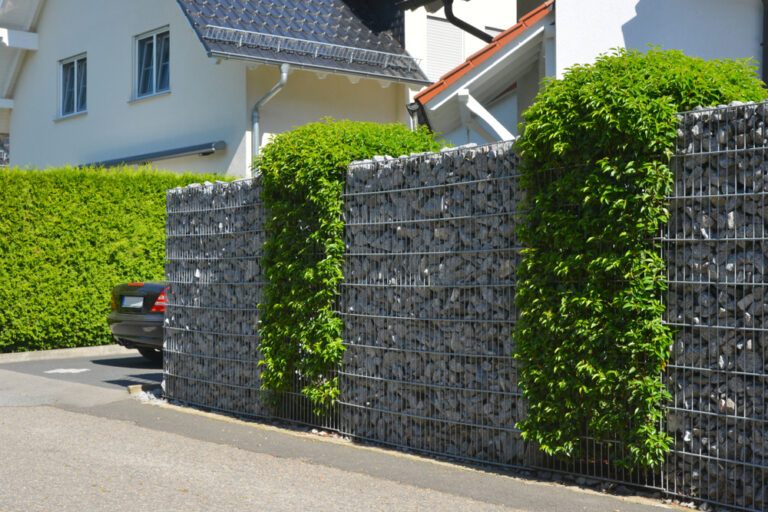 14 Fences You Can’t See Through(Best Privacy Fence Ideas) - Love Home ...