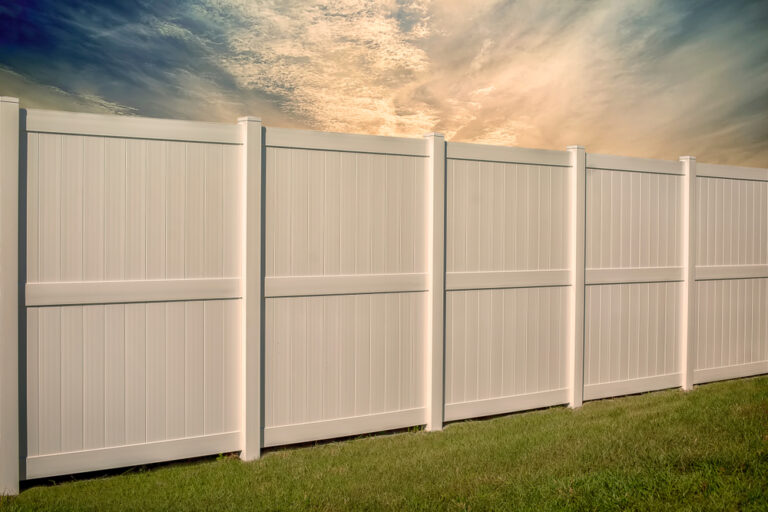 14 Fences You Can’t See Through(Best Privacy Fence Ideas) - Love Home ...
