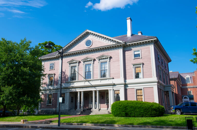 13 Center Hall Colonial Ideas: Interior and Exterior - Love Home Designs