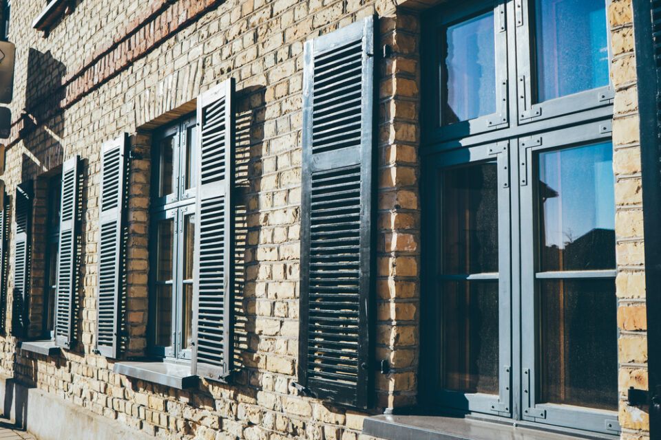 22 Beautiful House Exterior Brick Color Schemes (Pics to Inspire)